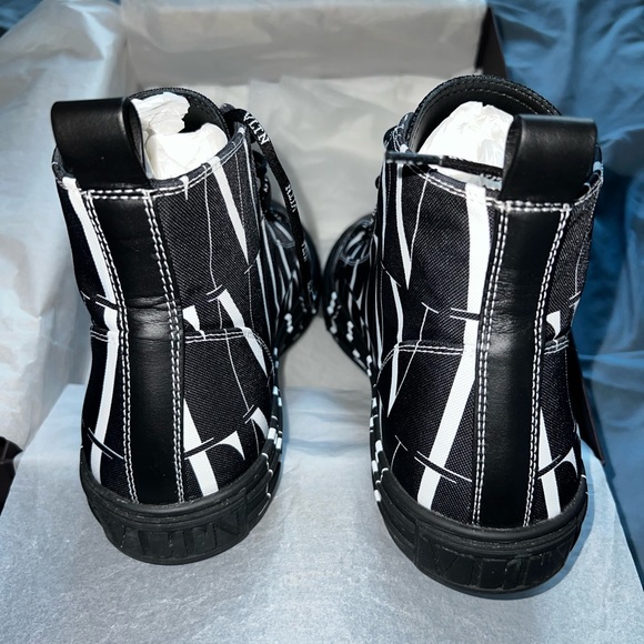 Valentino | Shoes | Valentino Garavani Vltn Hightop Sneakers Authentic ...